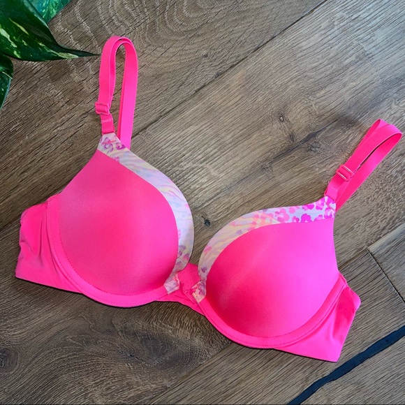PINK Victoria's Secret | Intimates & Sleepwear | Vs Pink Campus Pushup ...